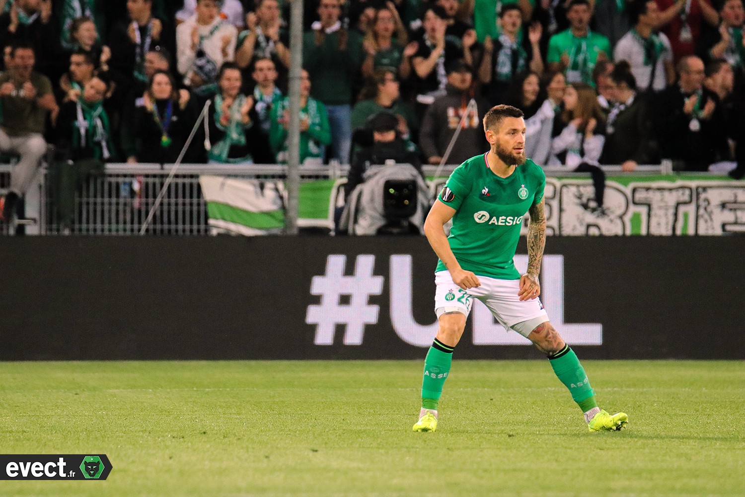 Puel a replacé avec succès Debuchy